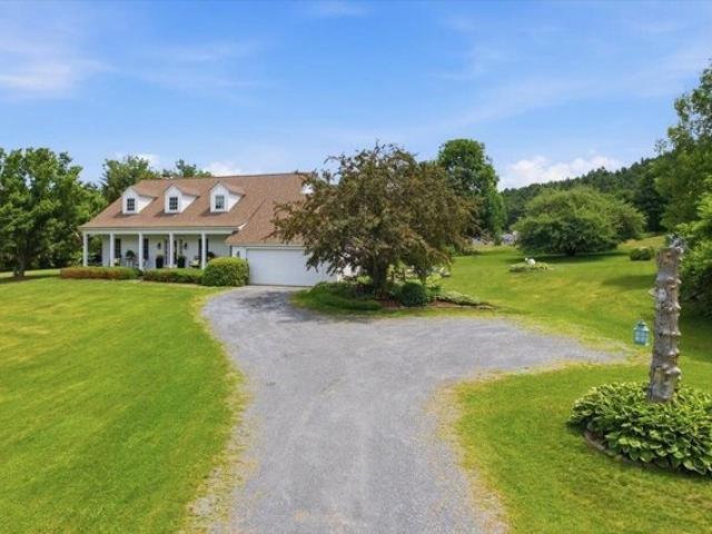 Route,pownal, Home For Sale
