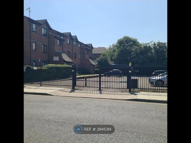 Rouel Road, London SE16, 2 bed flat to rent, £2,300 pcm | PrimeLocation