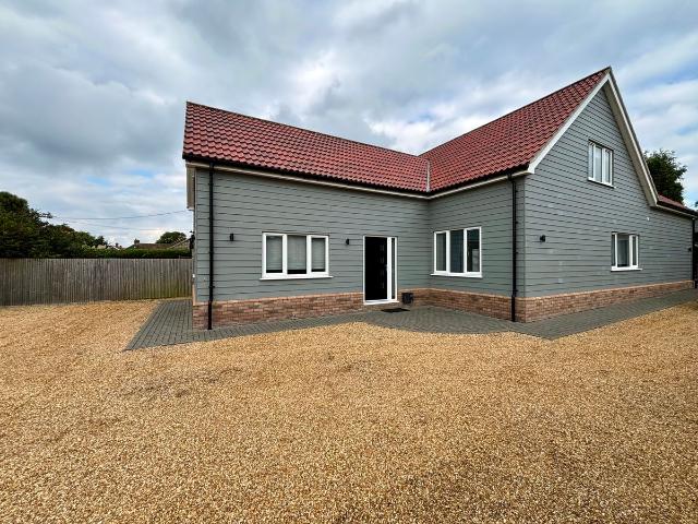 Roughlands, Lakenheath, Brandon IP27, 4 bed detached house to rent, £2,400 pcm | PrimeLocation