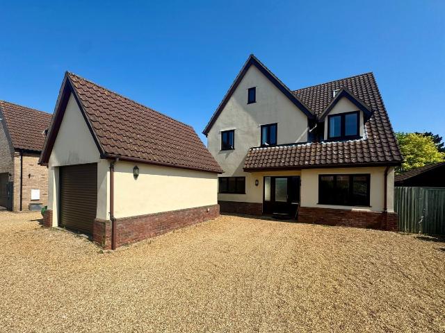 Roughlands, Lakenheath, Brandon IP27, 4 bed detached house to rent, £2,300 pcm | PrimeLocation