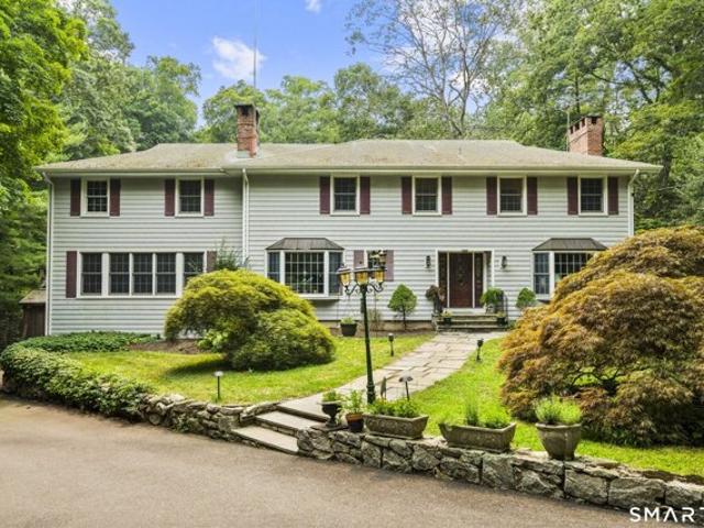 Round Hill Dr, Stamford, Home For Sale