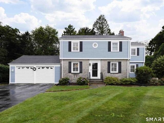 Round Hill Rd, North Haven, Home For Sale