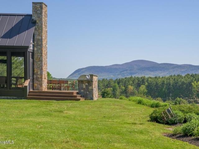 Round Hill Rd, Great Barrington, Home For Sale