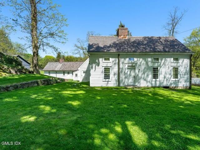 Round Hill Rd, Greenwich, Home For Sale