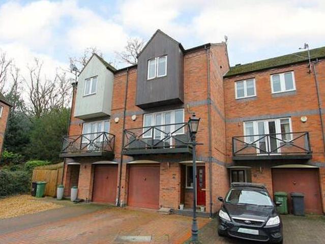 Round Hill Wharf, Kidderminster, 4 Bedroom Town