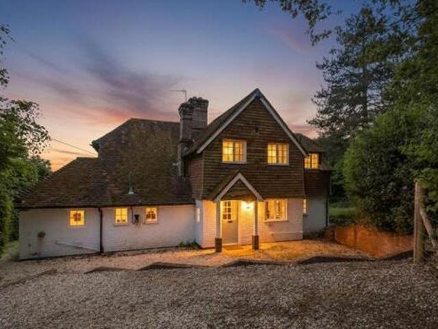Roundhurst Lane, Haslemere, 4 Bedroom Detached