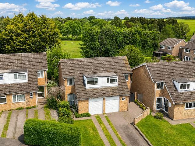 Roundhead Drive, Thame OX9, 3 bed semi detached house to rent, £1,650 pcm | PrimeLocation