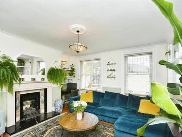 Roundhill Crescent, Brighton, 1 Bedroom Ground