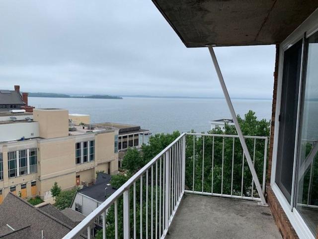 Roundhouse 3 Bedroom Apartment for Rent at 626 The Roundhouse, Madison, WI 53703 Marquette