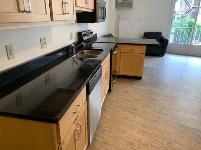 Roundhouse 4 Bedroom Apartment for Rent at 626 The Roundhouse, Madison, WI 53703 Marquette