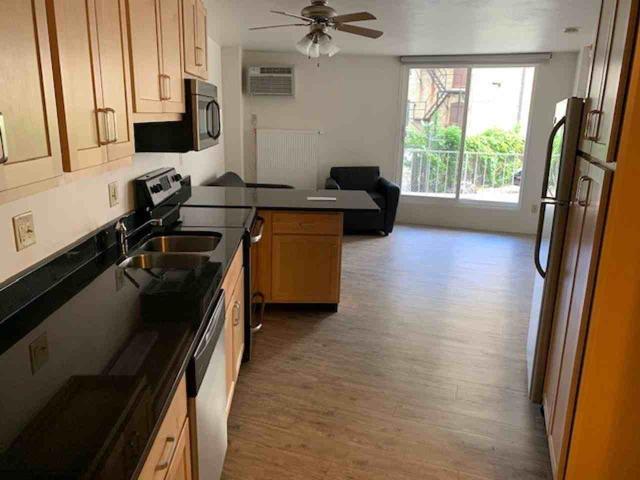 Roundhouse 4 Bedroom Apartment for Rent at 626 The Roundhouse, Madison, WI 53703 Marquette