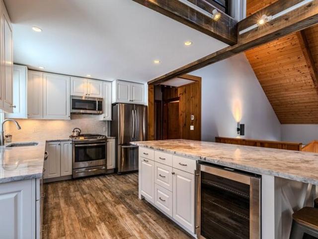 Roundtree Rd, Winhall, Home For Sale