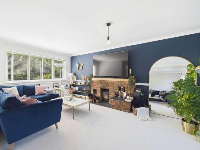 Roundway, Camberley, Surrey, GU15