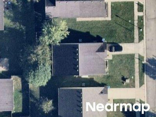 Roundwood Dr