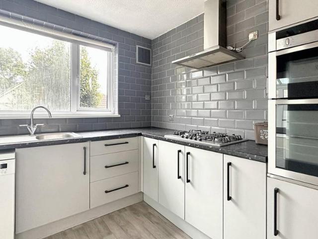 Rousham Road Crofts End, Bristol BS5 4 bed house to rent £2,600 pcm £600 pw