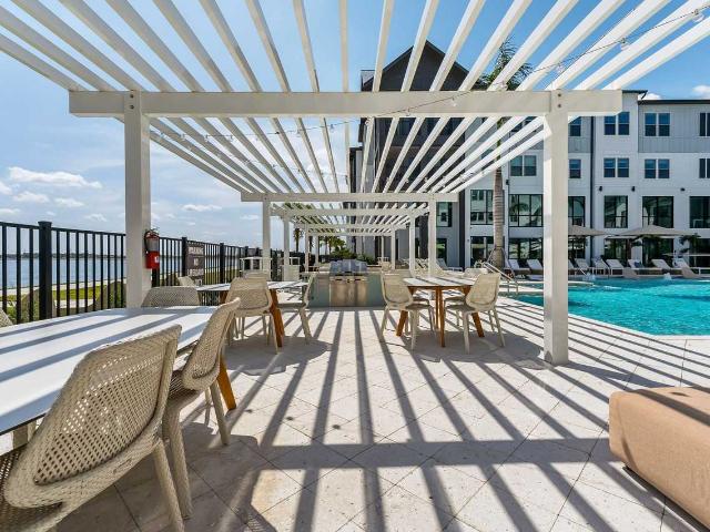 Row Waterside Studio Apartment for Rent at 1420 Lakefront Dr, Sarasota, FL 34240