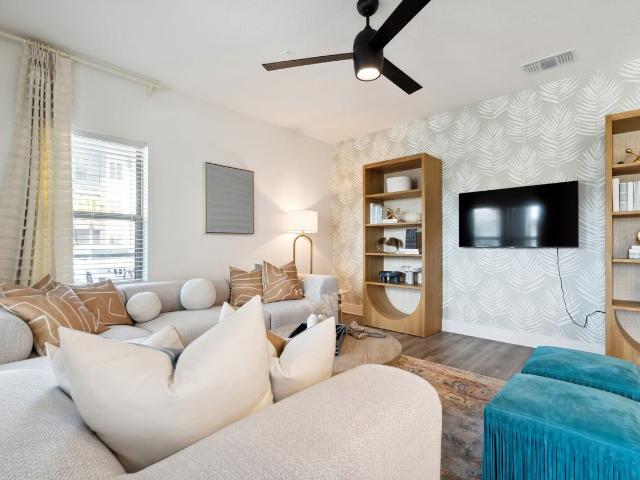 Row Waterside 1 Bedroom Apartment for Rent at 1420 Lakefront Dr, Sarasota, FL 34240
