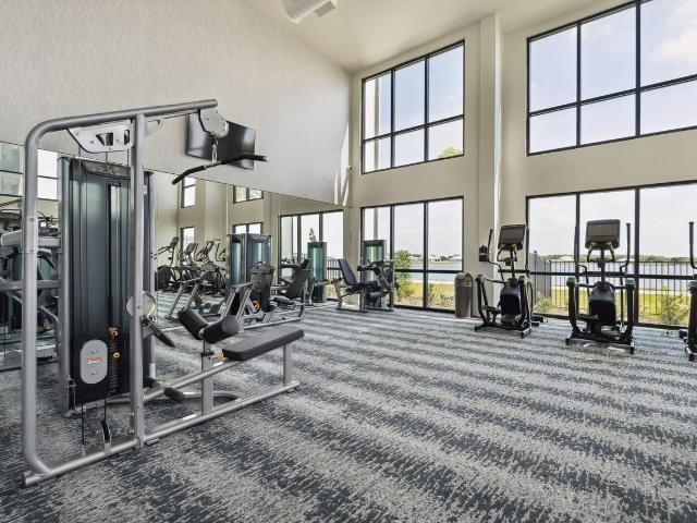 Row Waterside 1 Bedroom Apartment for Rent at 1420 Lakefront Dr, Sarasota, FL 34240