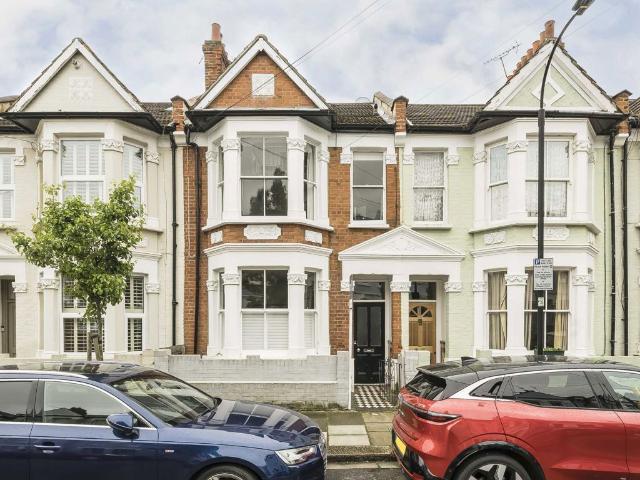 Rowallan Road, Fulham, London SW6, 2 bed flat to rent, £2,850 pcm | PrimeLocation