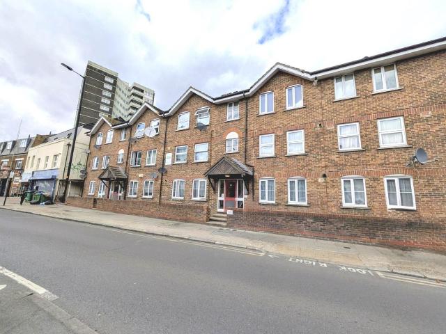 Rowan Court, Plaistow E13, 2 bed flat to rent, £1,800 pcm | PrimeLocation