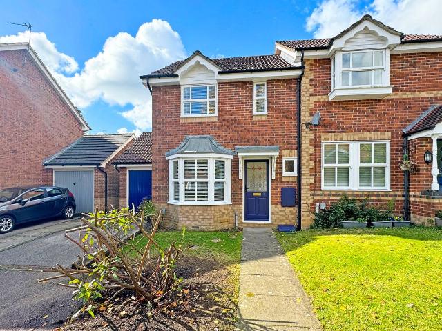 Rowan Place, Amersham, Amersham HP6, 2 bed terraced house to rent, £1,750 pcm | PrimeLocation