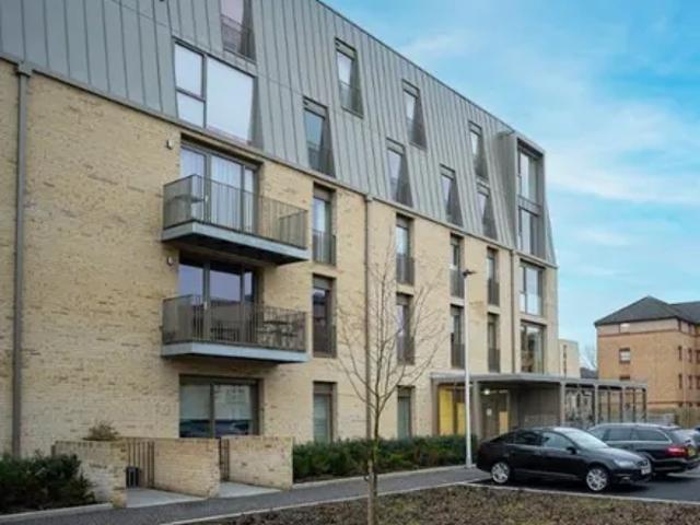 Rowanbank Gardens, City of Edinburgh, EH12 7FG, United Kingdom | 2 bed apartment for rent #139270446 | Rentberry