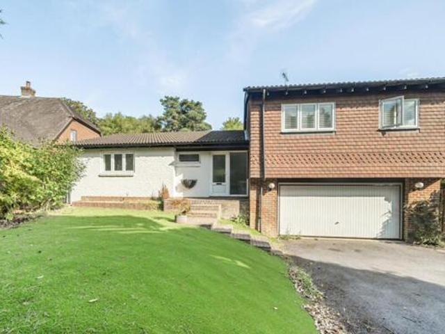 Rowanside Close, Headley Down, 4 Bedroom Detached