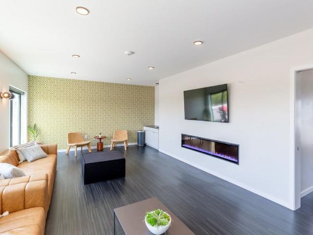 Rowat Lofts Apartments 1 Bedroom Apartment for Rent at 601 E Vine St, Des Moines, IA 50309 East Village