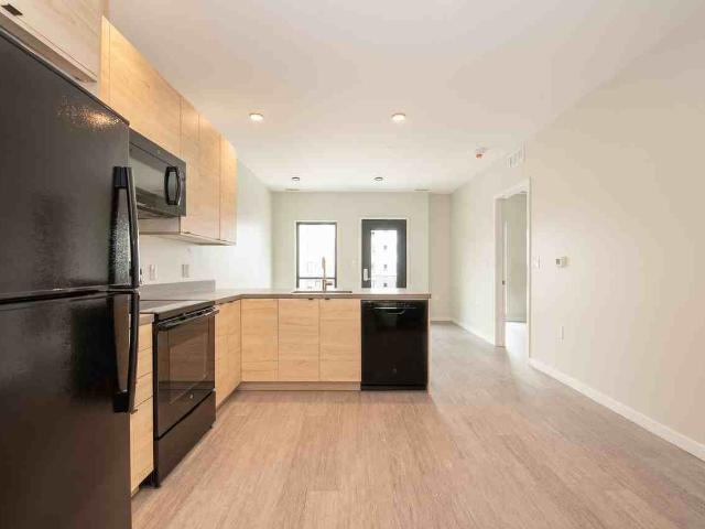 Rowat Lofts Apartments 1 Bedroom Apartment for Rent at 601 E Vine St, Des Moines, IA 50309 East Village