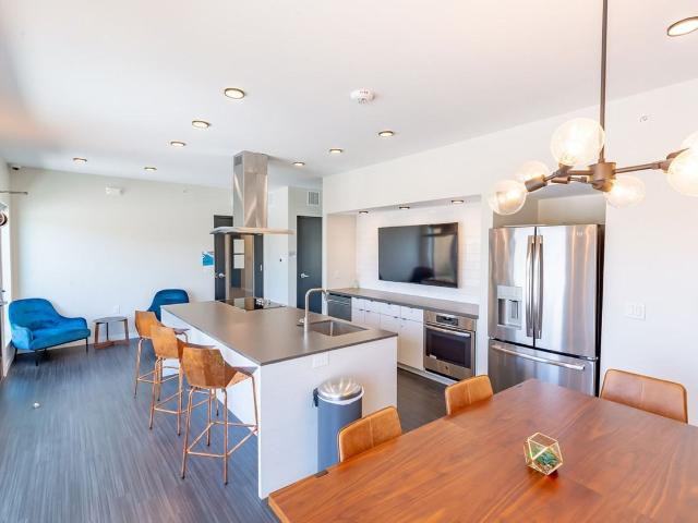 Rowat Lofts Apartments 1 Bedroom Apartment for Rent at 601 E Vine St, Des Moines, IA 50309 East Village