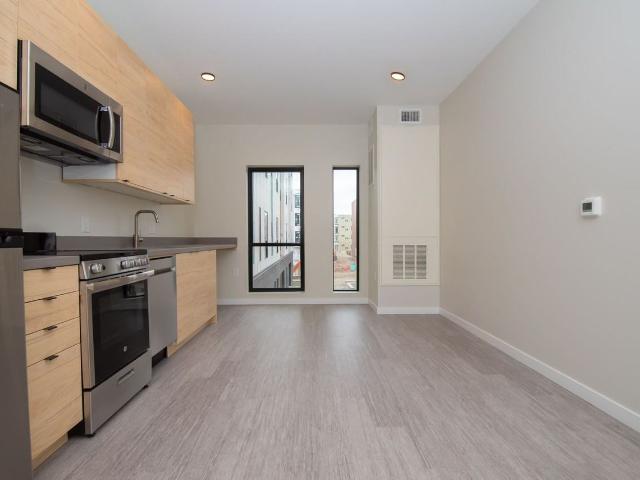 Rowat Lofts Apartments 1 Bedroom Apartment for Rent at 601 E Vine St, Des Moines, IA 50309 East Village