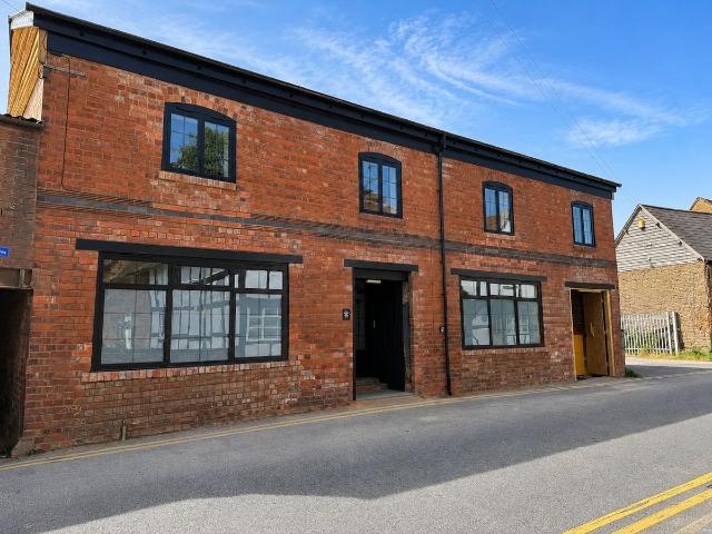 Rowberry Street, Bromyard HR7, 2 bed flat to rent, £750 pcm | PrimeLocation