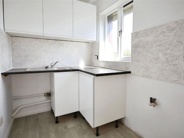 Rowe Court, Reading, Berkshire RG30, 1 bed flat to rent, £1,000 pcm | PrimeLocation