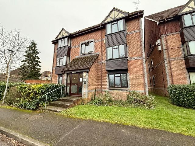 Rowe Court, Reading RG30, Studio to rent, £890 pcm | PrimeLocation