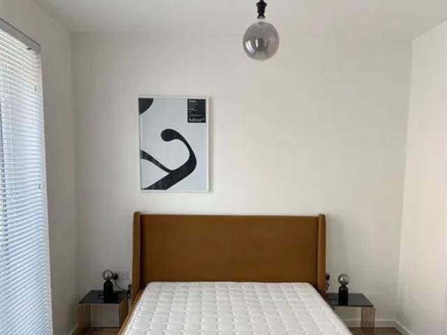 Rowen Avenue, London, NW9 4AG, United Kingdom | 1 bed townhouse for rent #167619060 | Rentberry