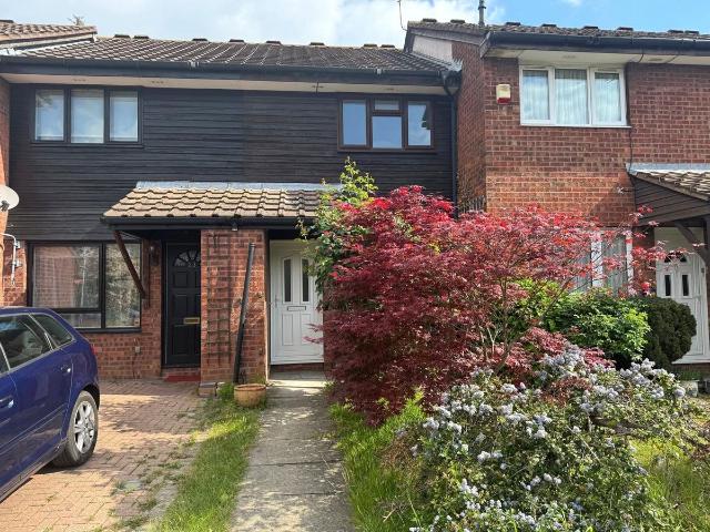 Rowlands Close, London NW7, 2 bed terraced house to rent, £1,850 pcm | PrimeLocation