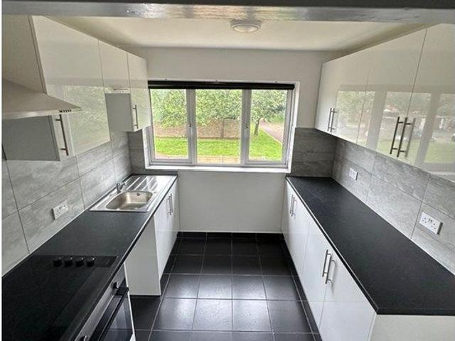 Rowle Close, Stantonbury, Milton Keynes MK14, 2 bed maisonette to rent, £1,250 pcm | PrimeLocation