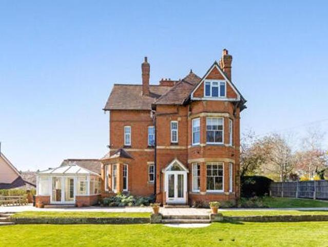 Rowley Crescent, Stratford upon avon, 5 Bedroom House