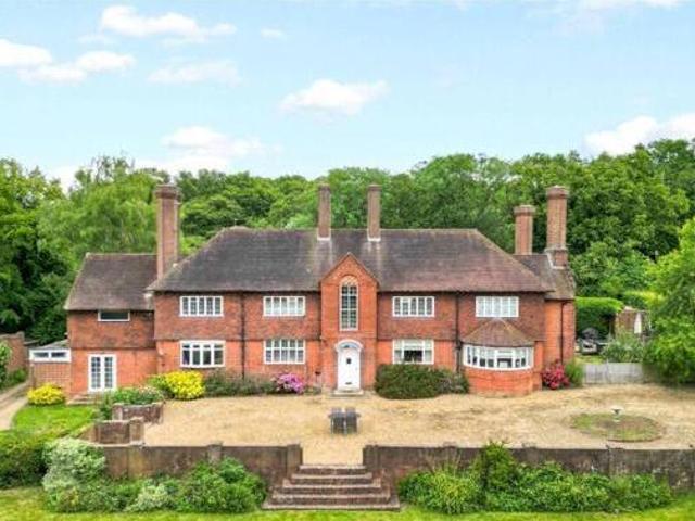 Rowley Lane, Barnet, 4 Bedroom Apartment