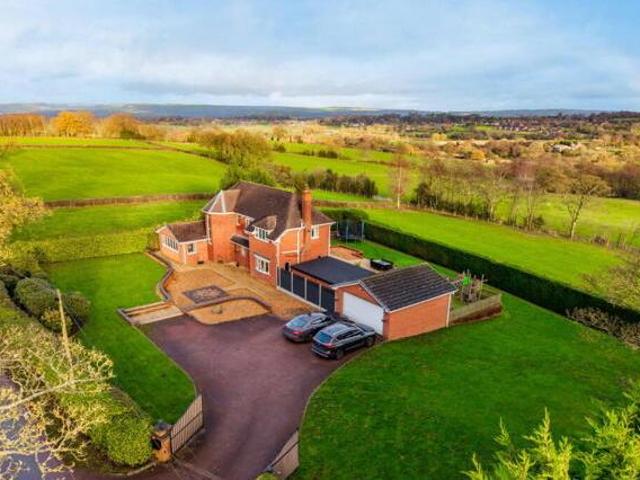Rownall Road, Wetley Rocks, 4 Bedroom Detached