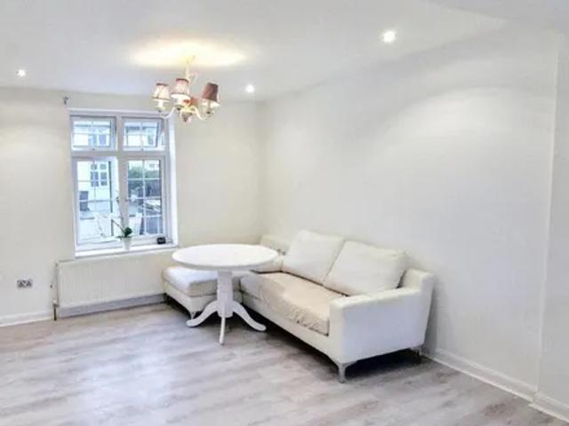 Rowney Road, London, RM9 4PP, United Kingdom | 2 bed house for rent #140654652 | Rentberry