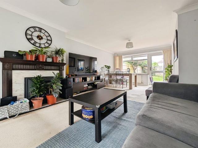 Rownhams Road, SO16
