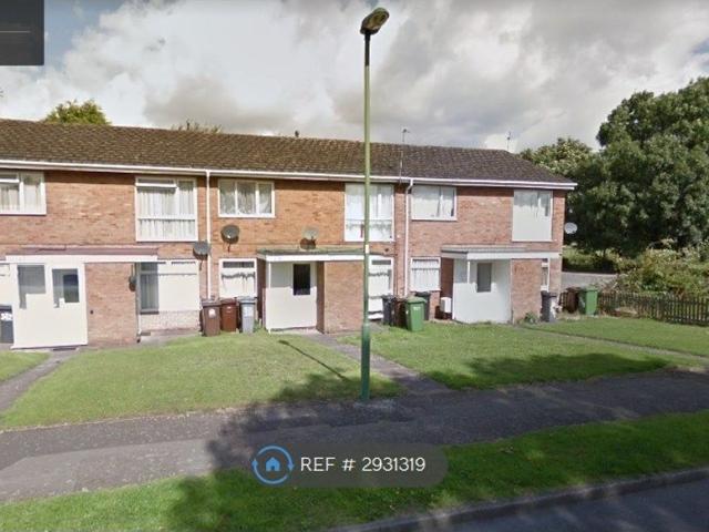 Rowood Drive, Solihull B92, 2 bed maisonette to rent, £950 pcm | PrimeLocation