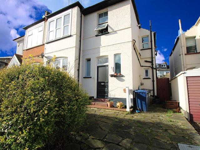Rowsley Avenue, Hendon NW4, 1 bed flat to rent, £1,550 pcm | PrimeLocation