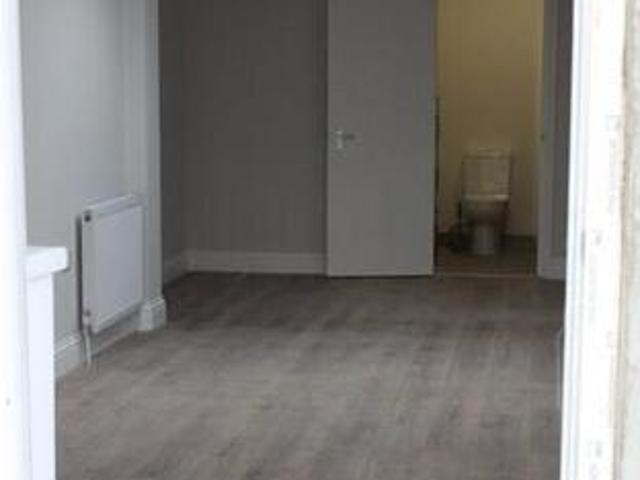 Roxy Avenue, Romford, 1 Bedroom House