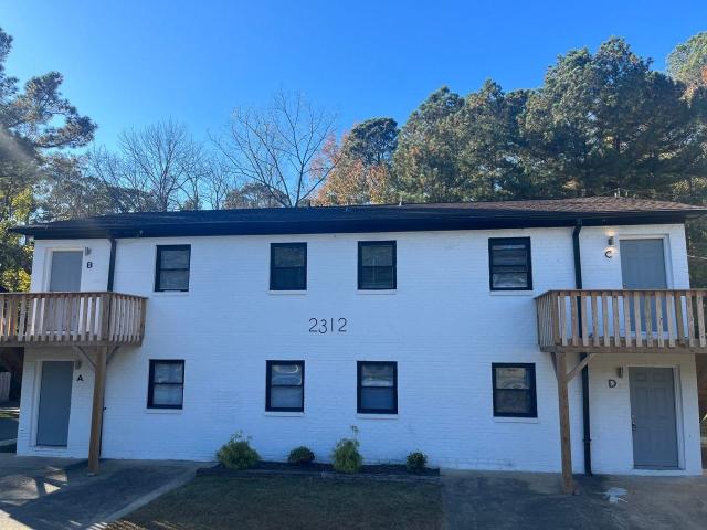 Roxboro Quads 2 Bedroom Apartment for Rent at 2246 S Roxboro St, Durham, NC 27707