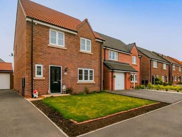 Roxbury Drive, Hatfield,4 Bedroom Detached