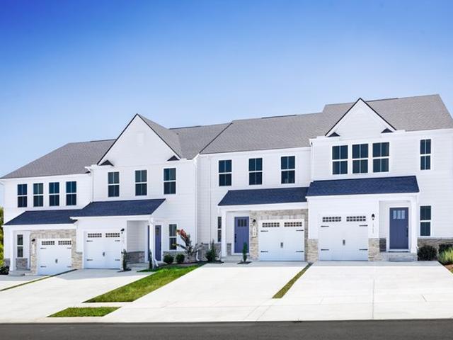 Roxbury End Home Plan Creek Water Townhomes Community