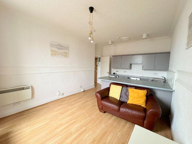 Roxburgh St, Central, Greenock PA15, 1 bed flat to rent, £450 pcm | PrimeLocation