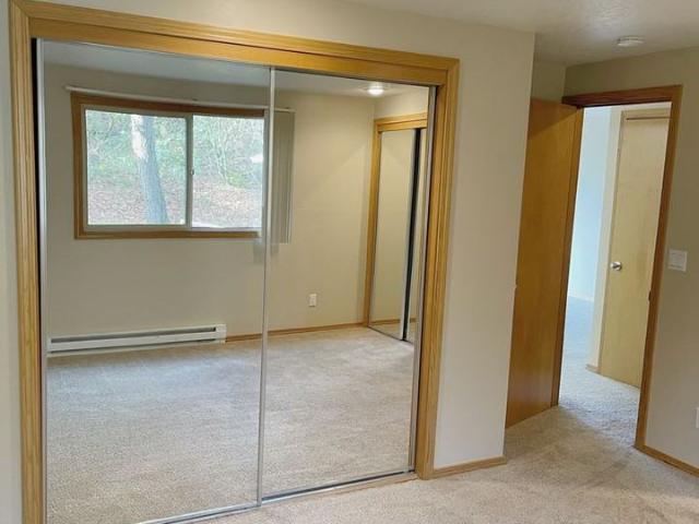 Roxclif Apartments 1 Bedroom Apartment for Rent at 1908 Sw Roxbury Ave, Cedar Hills, OR 97225 Cedar Hills Cedar Mill North